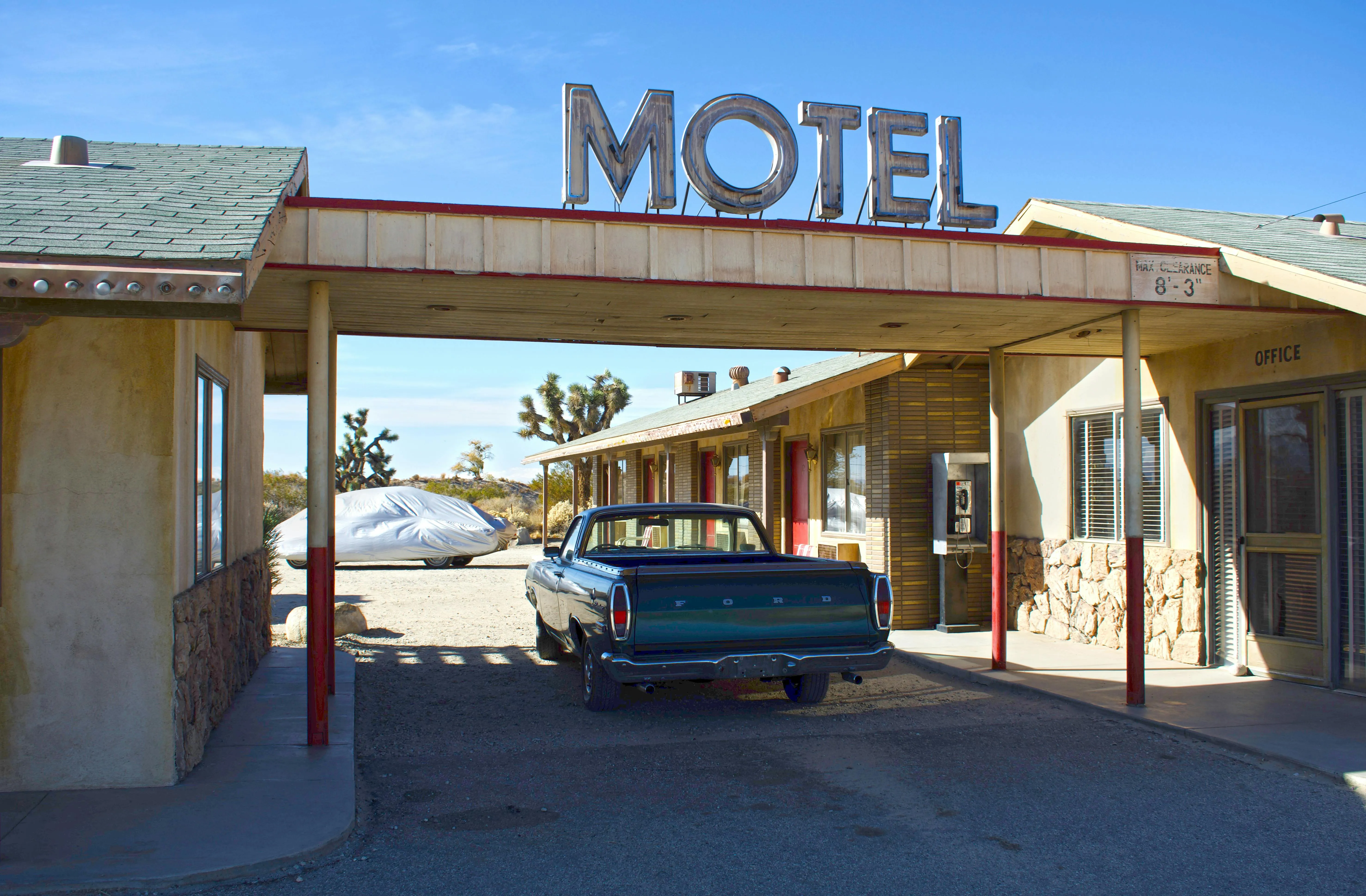 Was ist ein Motel? Definition & Unterschiede zum Hotel